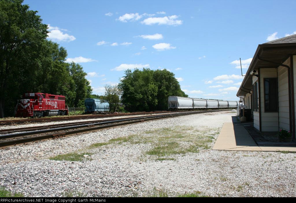 INRD 3801 sits in Van Yard waiting on an assignment